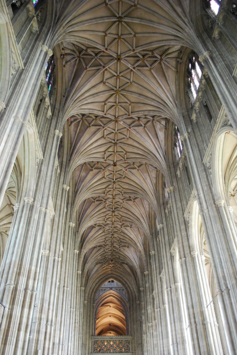 Features of Gothic Architecture – Quadriga